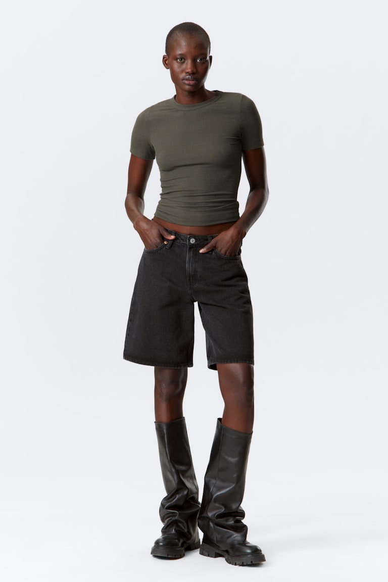 monterey low rise denim shorts - Abgetöntes Schwarz | Weekday DE