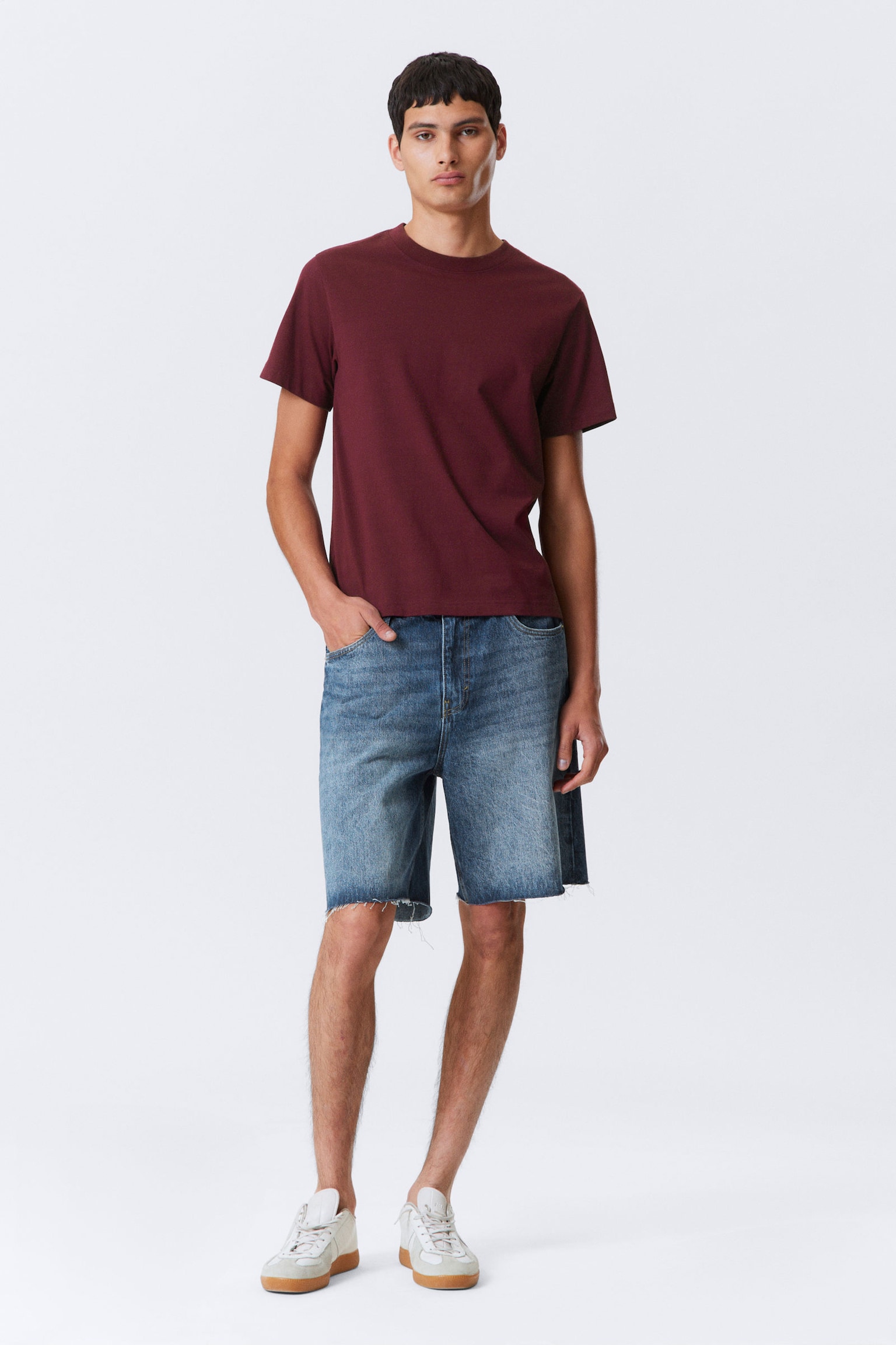 short boxy heavyweight t-shirt - Dark Red | Weekday WW