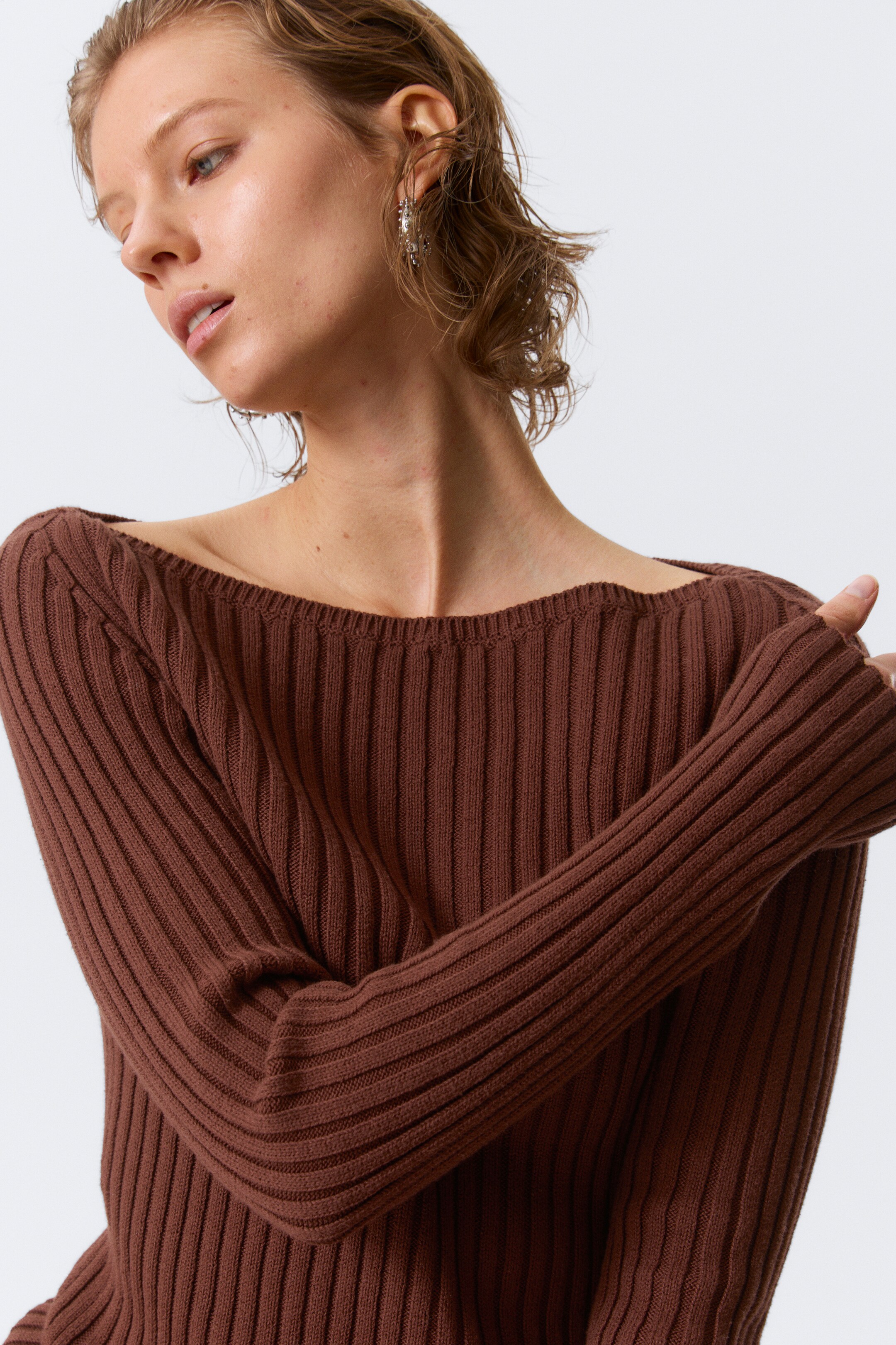 Pull ajusté à col bateau en maille - Brun rouille - FEMME | H&M FR