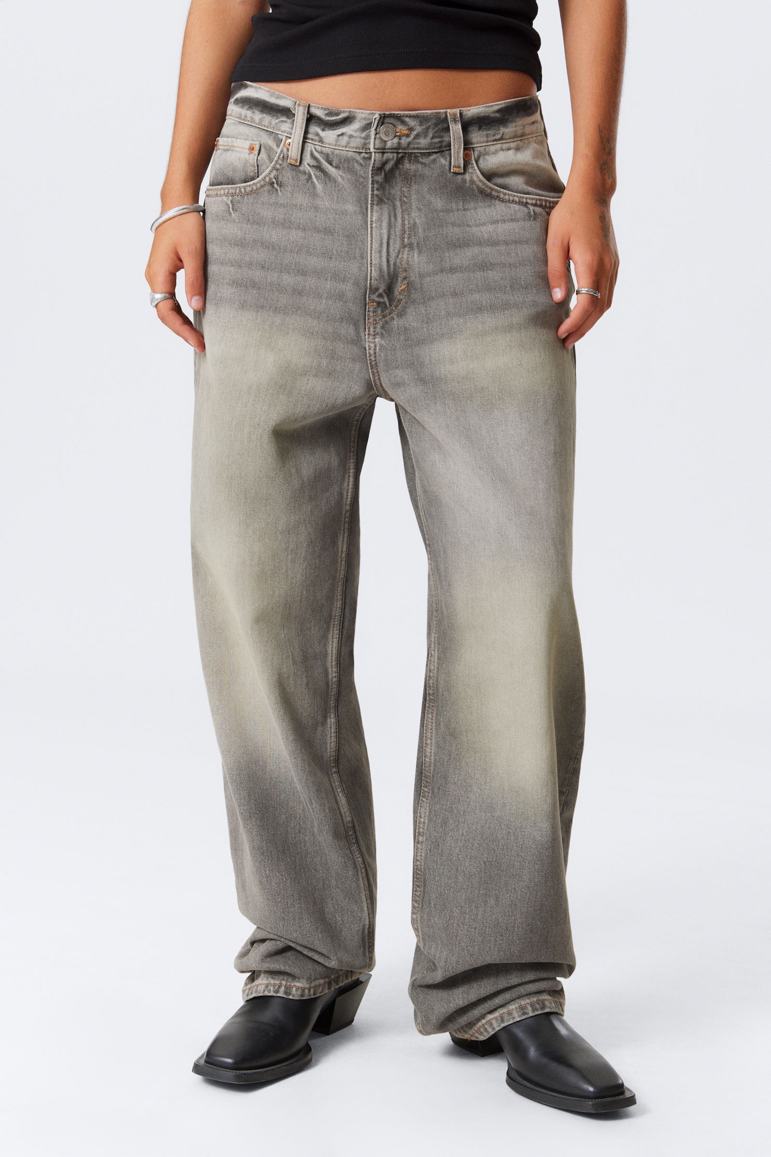 galaxy loose straight leg jeans - Canyon Grey - Mellangrå | Weekday SE