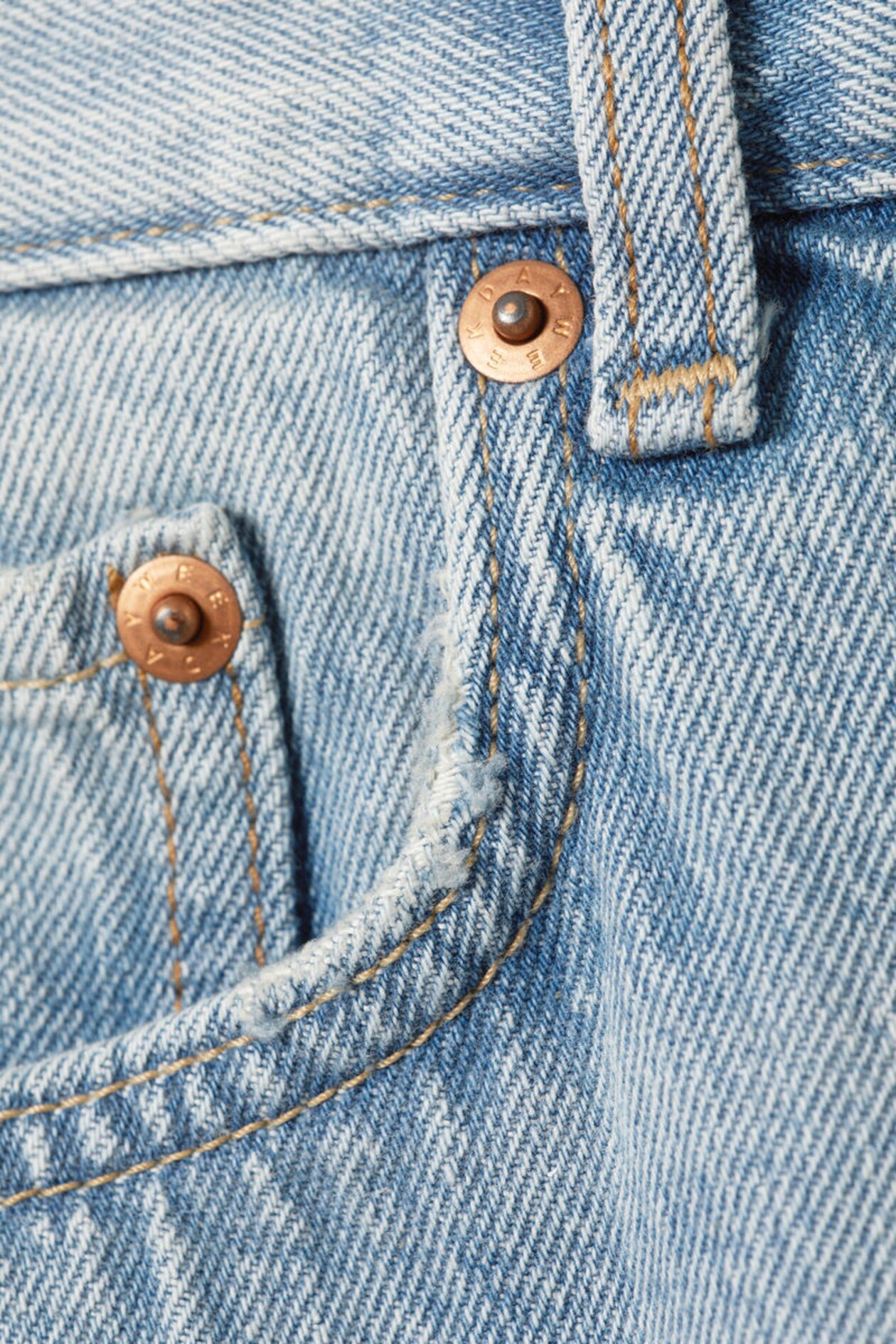 galaxy mid waist loose denim shorts - Lip Blue - Ljusblå | Weekday SE