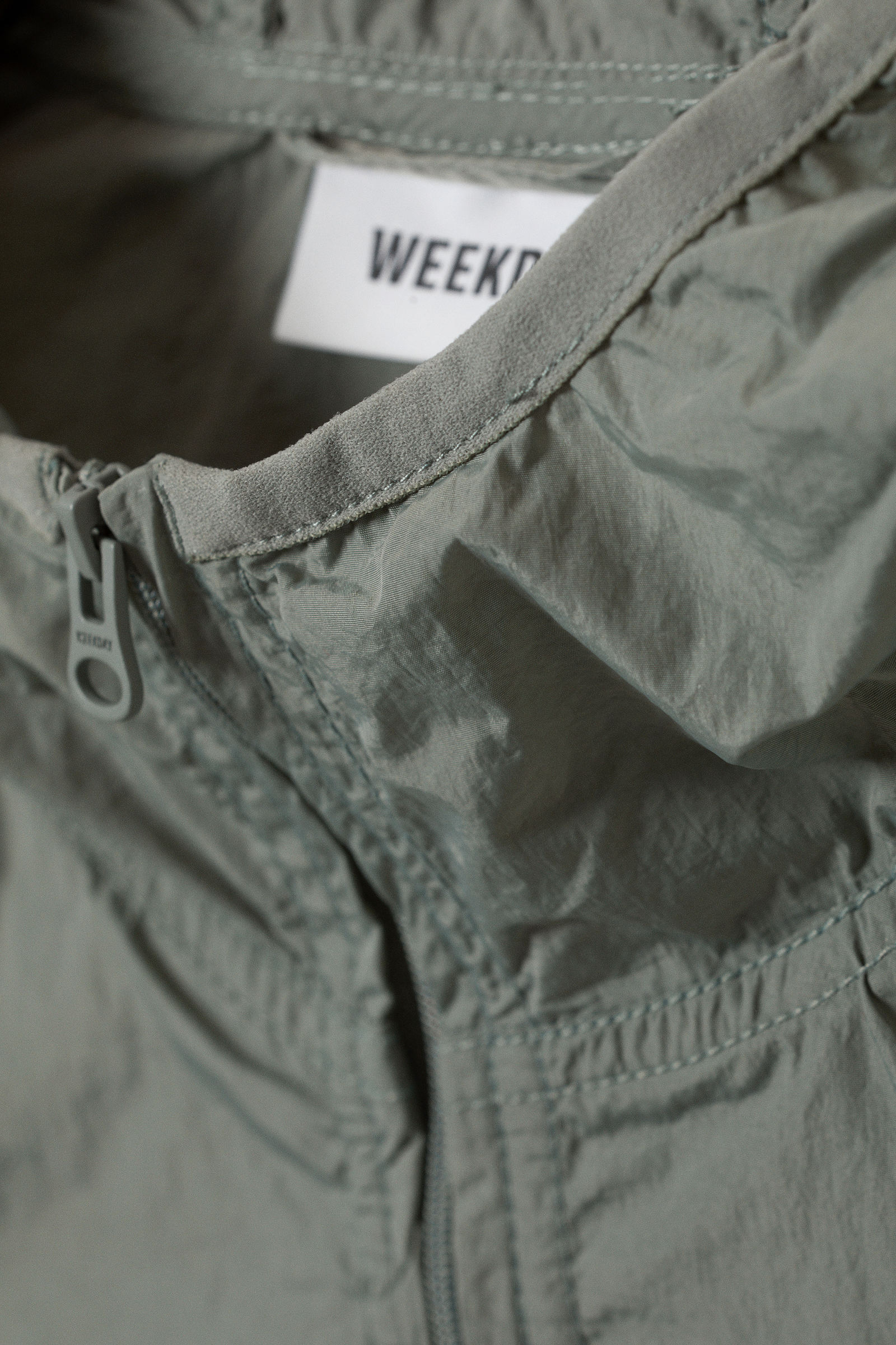 versatile nylon tracksuit jacket - Dusty Grey | Weekday EU versatile nylon tracksuit jacket - Dusty Grey | Weekday EU