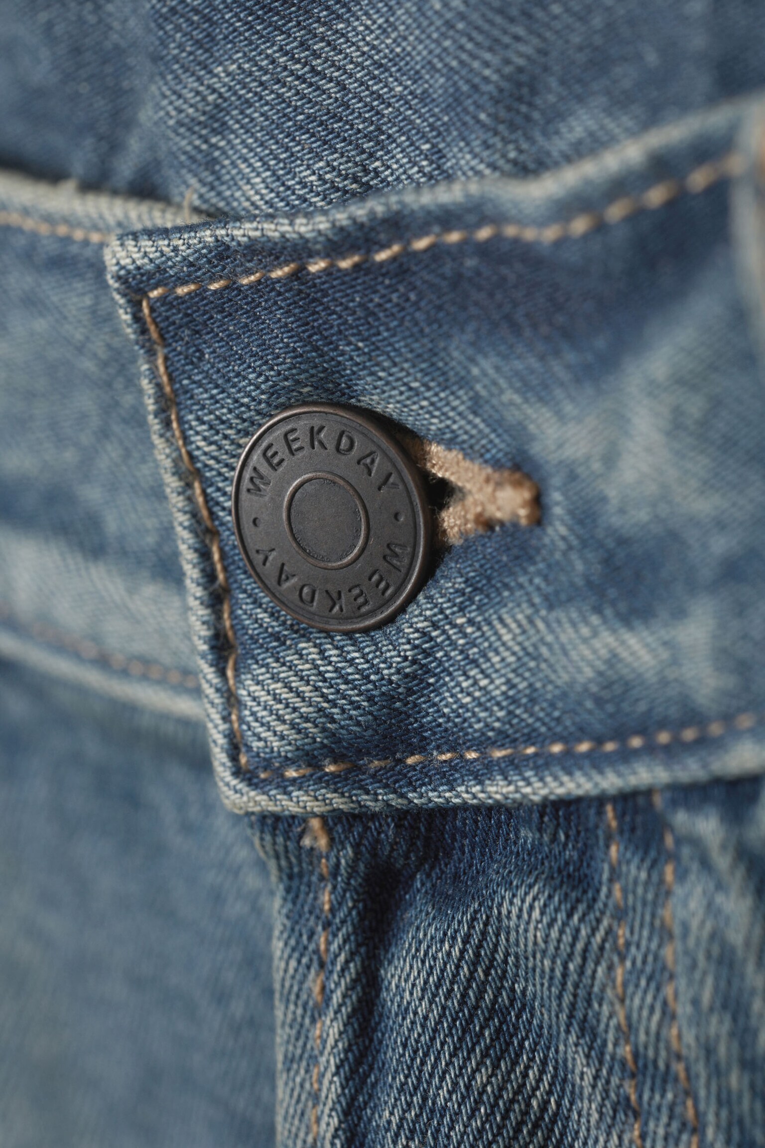 sphere low rise loose straight leg jeans - Jackpot Blue - Medium Blue ...