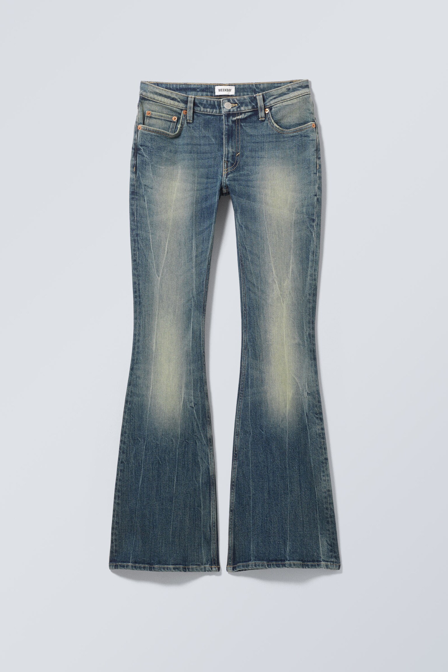 flame low waist slim flared leg jeans - Gasoline Blue - Mellanblå ...